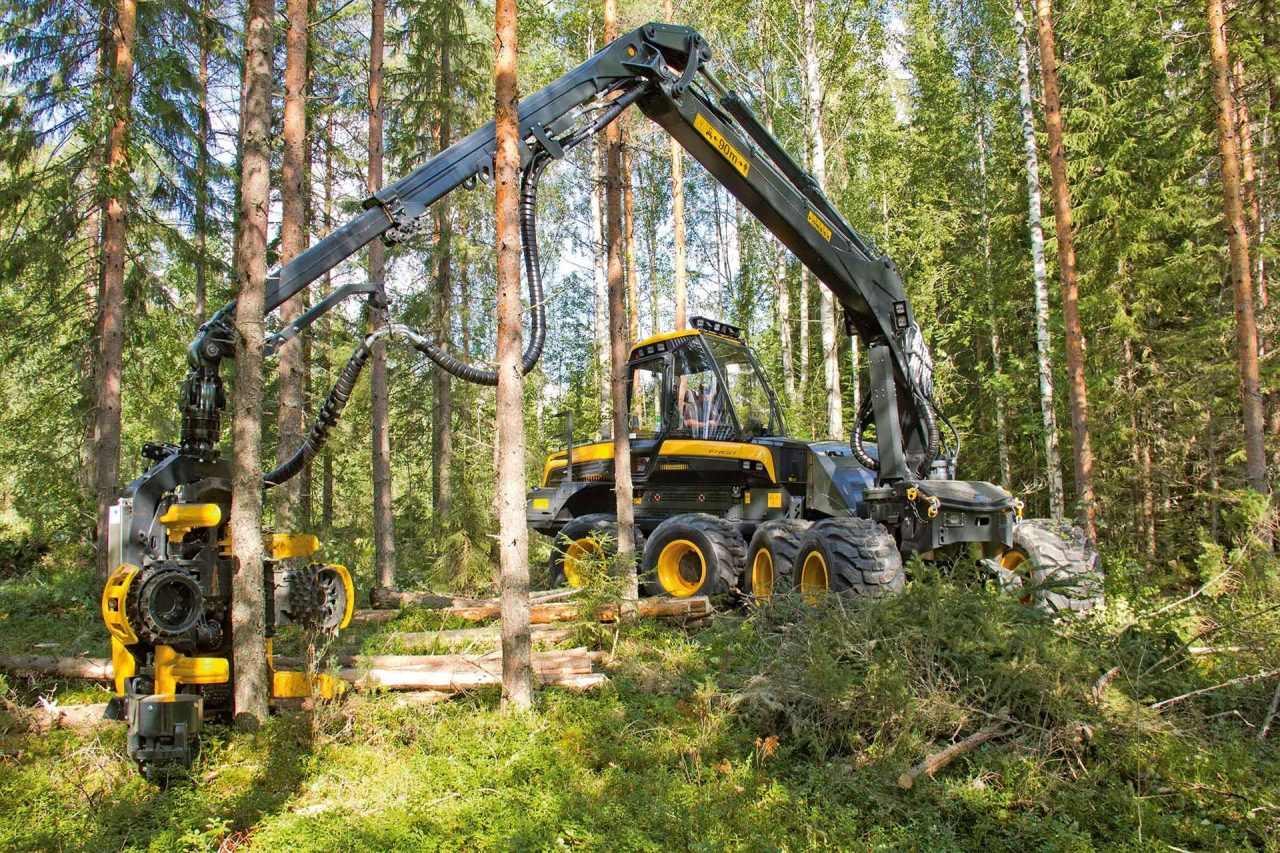 信頼性と汎用性が人気 PONSSE ERGO[ハーベスタ] - PONSSE（ポンセ）日本公式