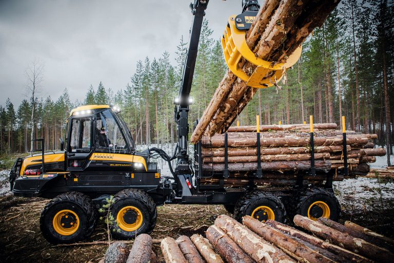 大容量で力強い走行 PONSSE ELEPHANT[フォワーダ] - PONSSE（ポンセ）日本公式
