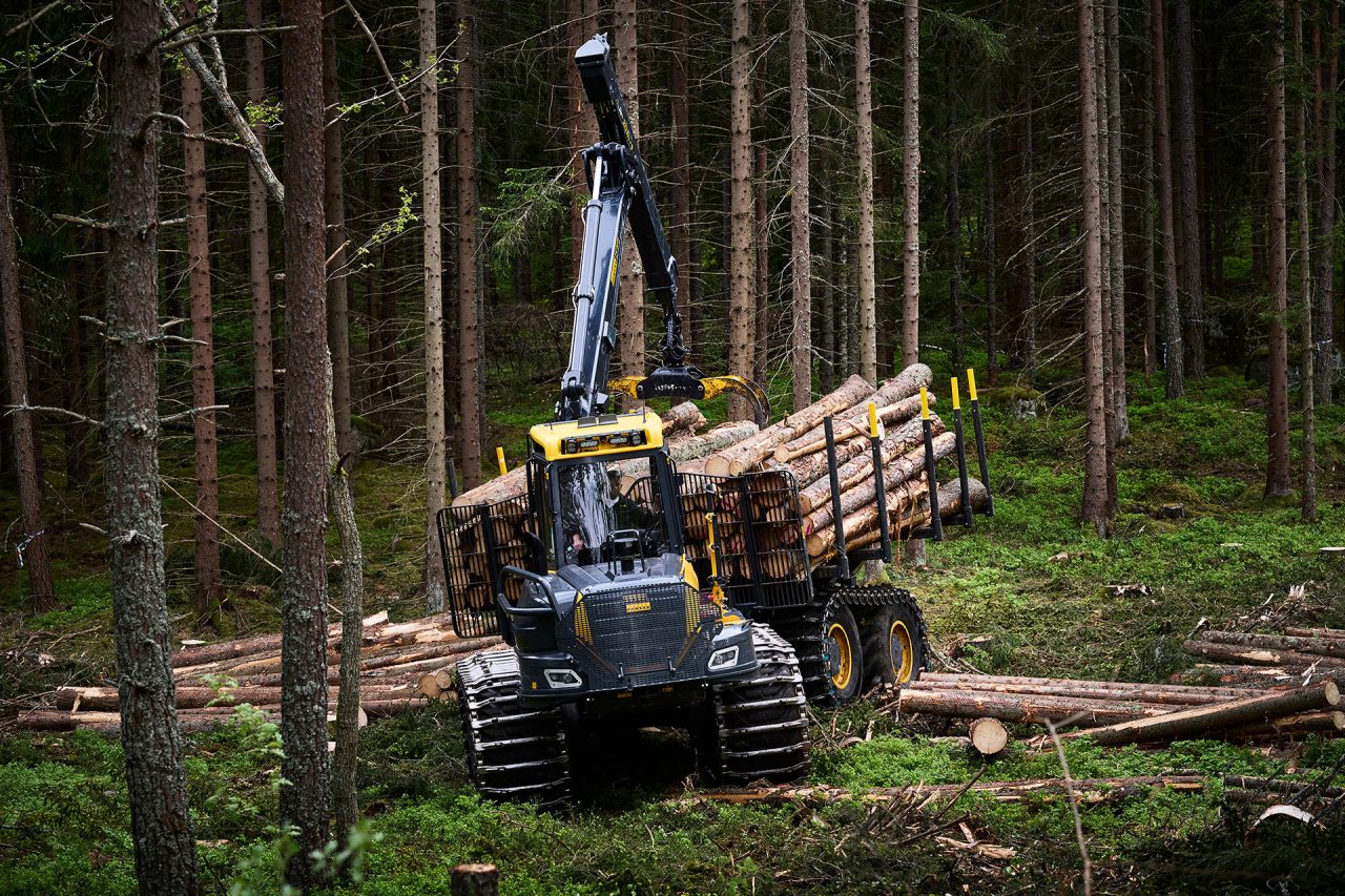 生産性を体現した超大型 PONSSE MAMMOTH[フォワーダ] - PONSSE（ポンセ）日本公式